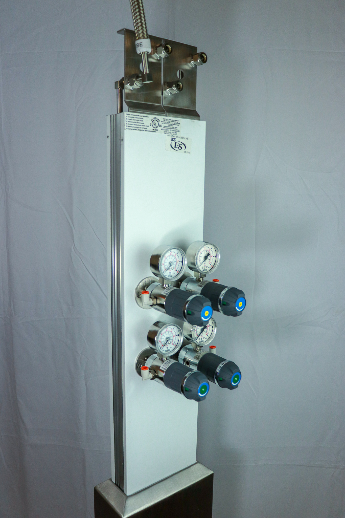 AES Omni ™ - Utility Raceway | AES Clean Technology