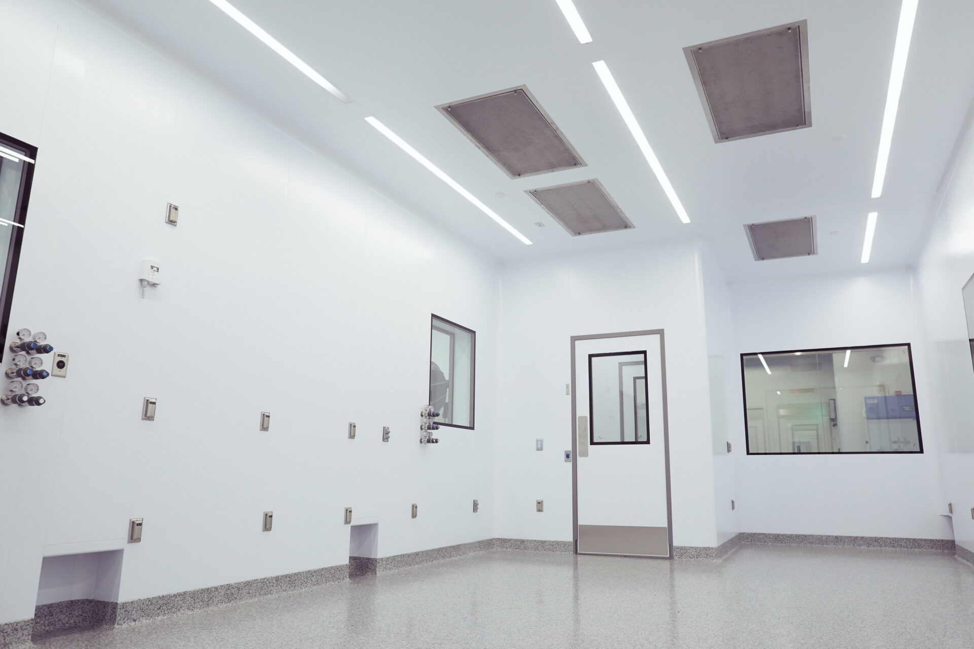 The AES Marquee Walkable Cleanroom Ceiling System: Part 1, Dancing on ...