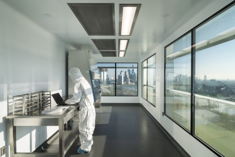 Industry-Leading Modular Cleanrooms | AES Clean Technology
